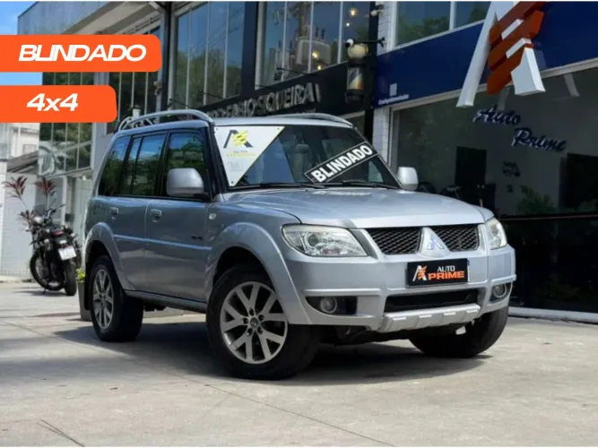 Mitsubishi Pajero TR4 2.0/ 2.0 Flex 16V 4X4 Aut. Usados e Novos