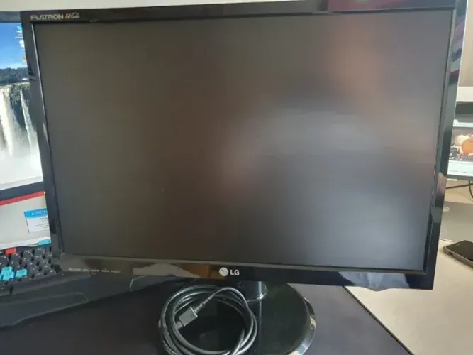 "lg flatron 22" no Brasil