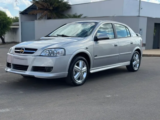 Chevrolet Astra GSI 2.0 16V 136cv Hatchback 5P Usados e Novos