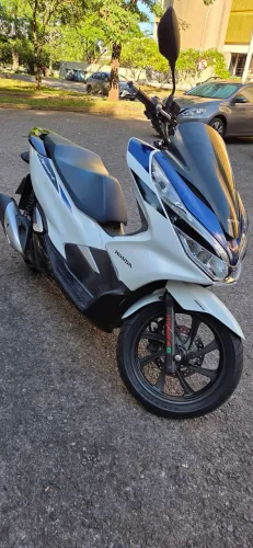 Motos Honda PCX 2022 no Brasil