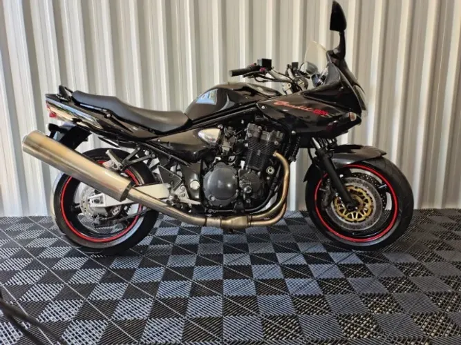 Motos Suzuki Bandit 1200s no Brasil