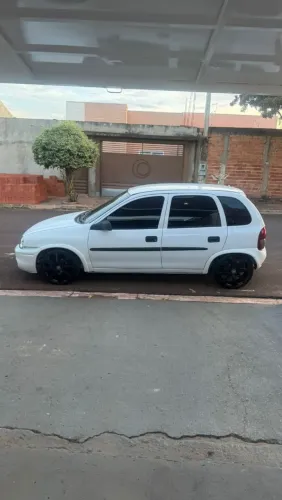 Chevrolet Corsa Wind 1.6 MPFI 4P Usados e Novos