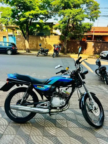 Motos Yamaha RD 135 no Brasil