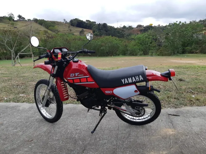 Motos Yamaha DT no Brasil