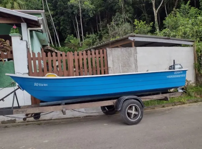 "barco de fibra" no Brasil