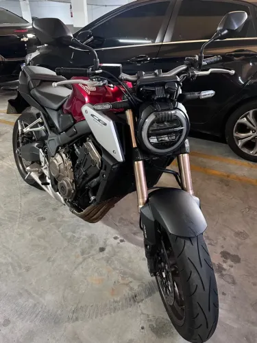 Motos Honda CB 650r no Brasil