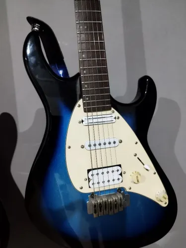 "guitarra cort" - Instrumentos musicais no Brasil