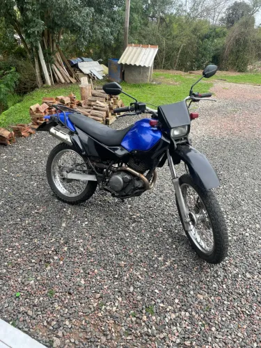 Motos Yamaha XT 225 no Brasil