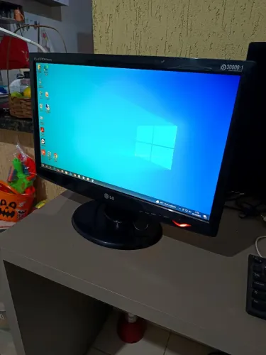 "monitores de 20 polegadas" - Monitores no Brasil