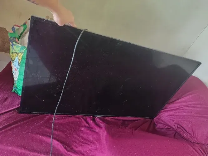 "compro tv quebrada" - TVs no Brasil