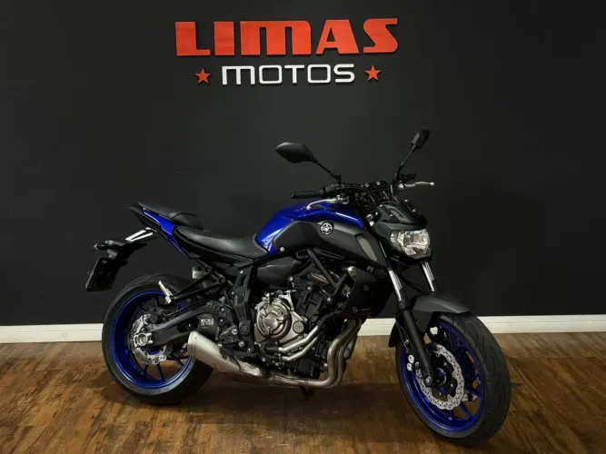Motos Yamaha MT-07/MT-07 2023 no Brasil