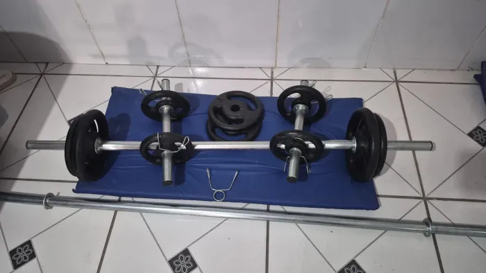 "kit de pesos de academia" - Academia e Exercícios no Brasil