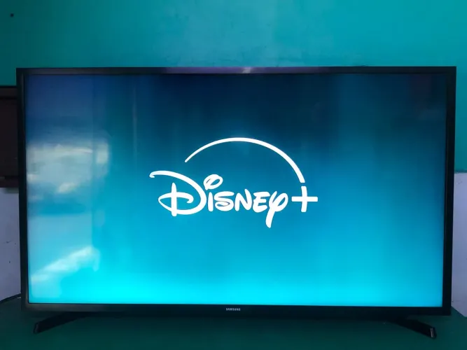 "tv smart samsung 43 polegadas" - TVs no Brasil