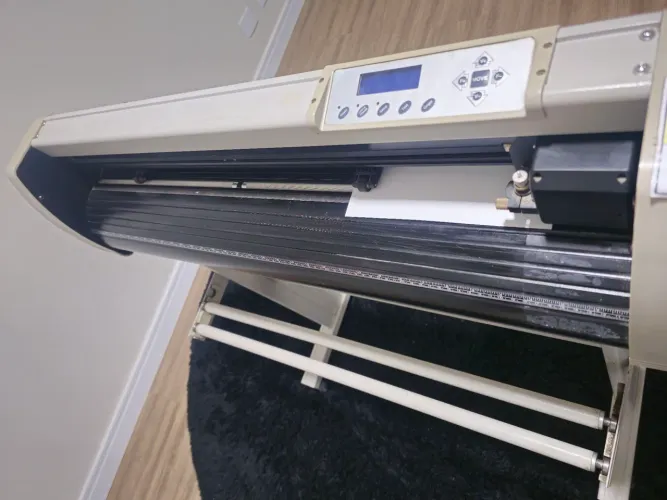 "maquina de plotter recorte" no Brasil