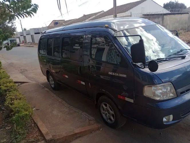 "kia besta" - Carros Usados e Novos à venda