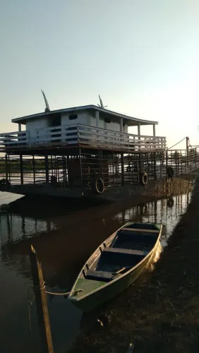 "balsa flutuante" no Brasil