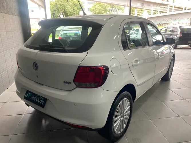 Volkswagen Gol Geração VI Highline 1.6 8V Total Flex Mec. 4P Usados e Novos