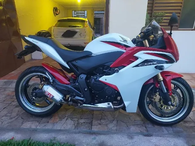 Motos Honda CBR 600 F no Brasil