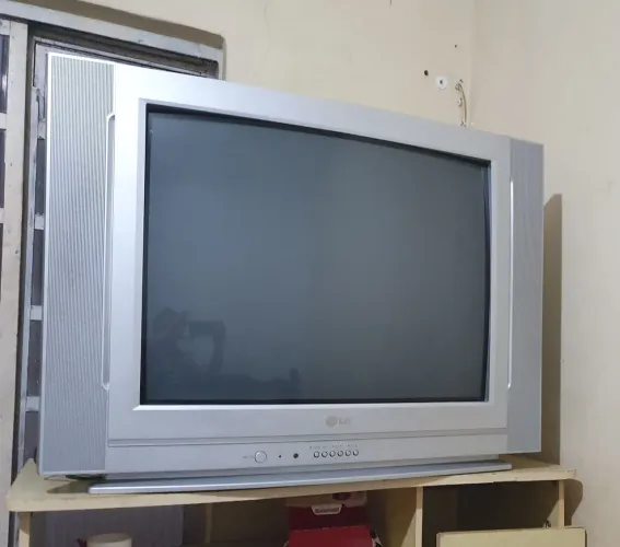 "tv de tubo antiga" - TVs no Brasil