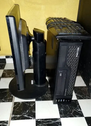 "computador de mesa completo" - Computadores e Desktops no Brasil