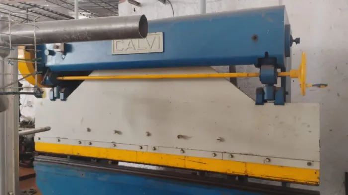 "dobradeiras de chapas" no Brasil