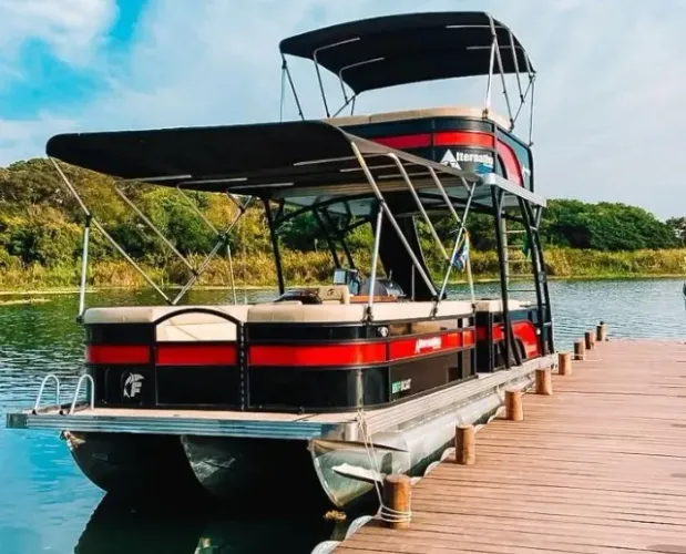 "timao de barco" - Barcos e aeronaves no Brasil