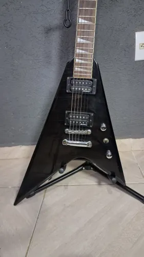 "guitarras flying v" - Instrumentos musicais no Brasil