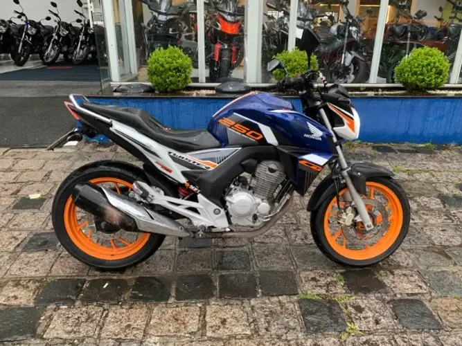 Motos Honda CBX 250 Twister no Brasil