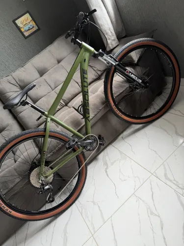 "bicicleta absolute nero" - Ciclismo no Brasil