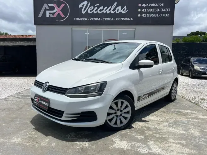 Volkswagen Fox Trendline 1.0 Flex 12V 5P Usados e Novos - São José dos ...