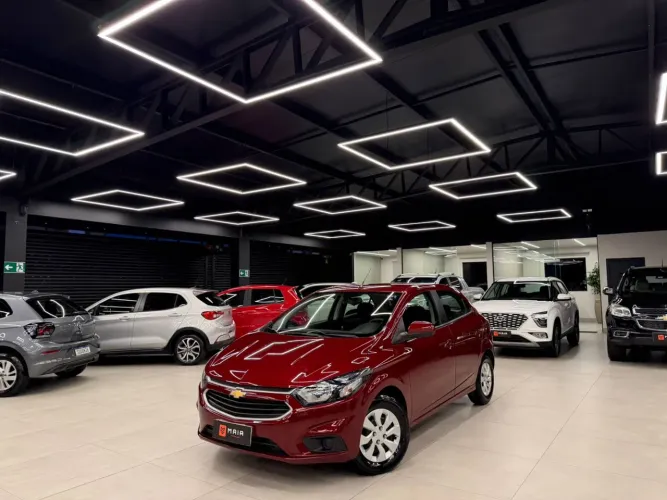 Chevrolet Onix Hatch LT 1.0 8V Flex Mec. 4P Usados e Novos - Montes ...