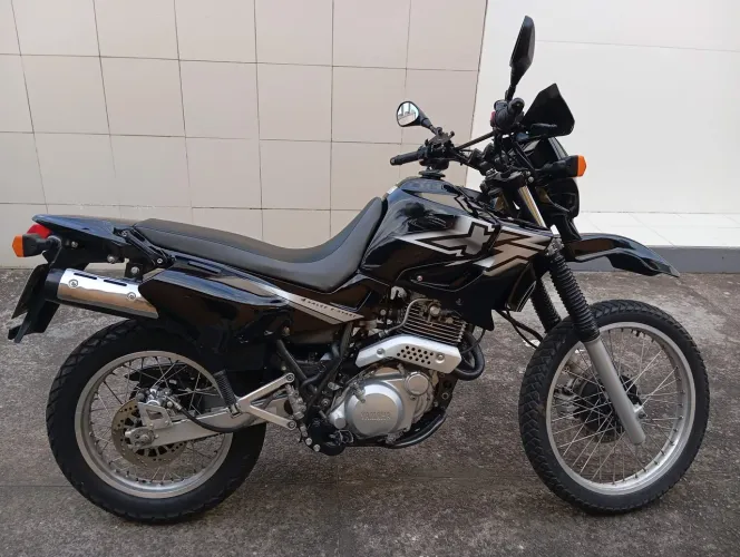 Motos Yamaha XT 600 E no Brasil