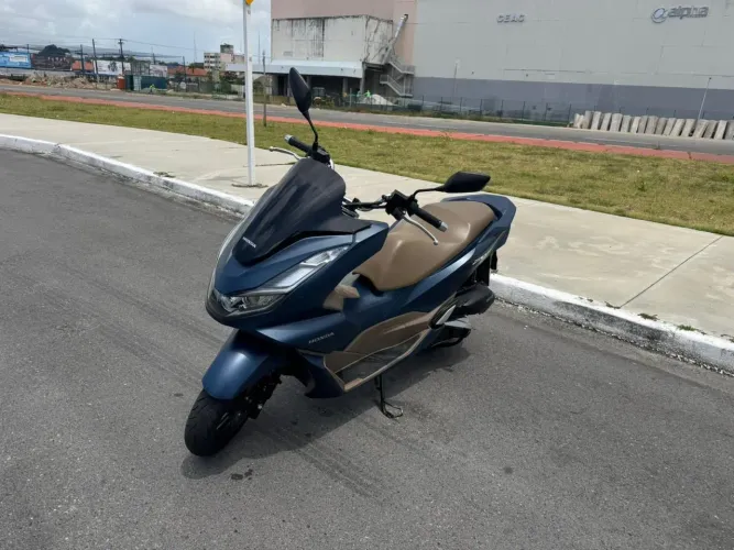 Motos Honda PCX 2024 no Brasil