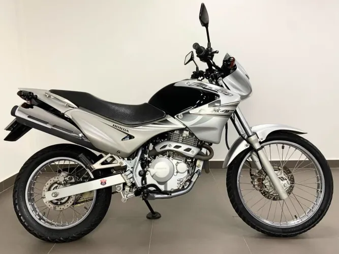 Motos Honda NX 4 Falcon 400 em São Paulo e região, SP