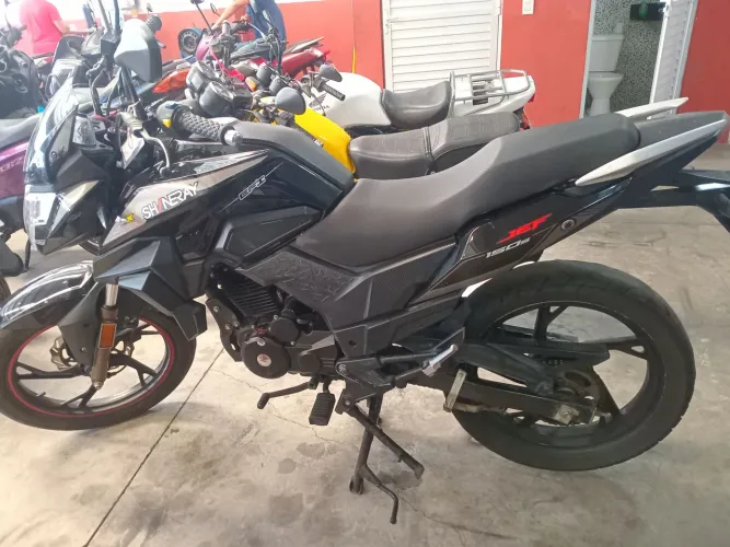 Motos Shineray Jef 150s EFI no Brasil