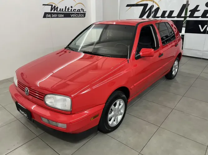 Volkswagen Golf GLX 2.0 4P Usados e Novos