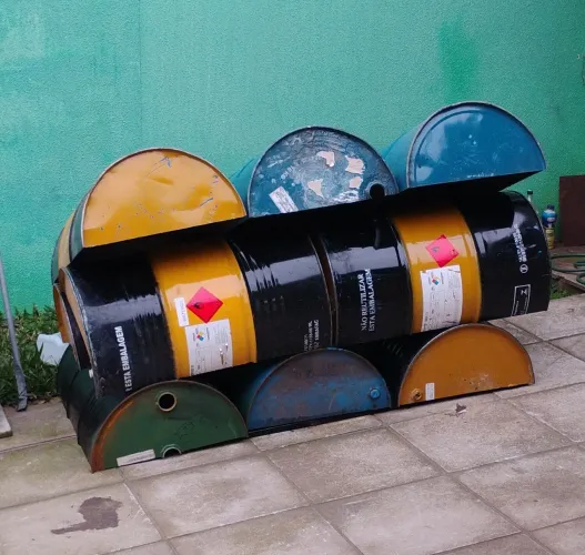 "tonel metal" no Brasil