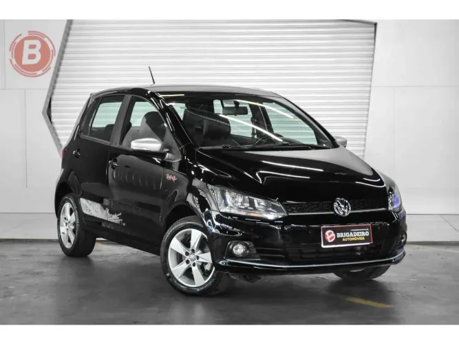 Volkswagen Fox Rock IN RIO 1.6 MI Total Flex 8V 5P Usados e Novos