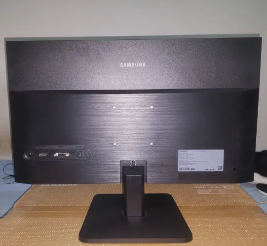 "monitores de 22 polegadas" - Monitores no Brasil