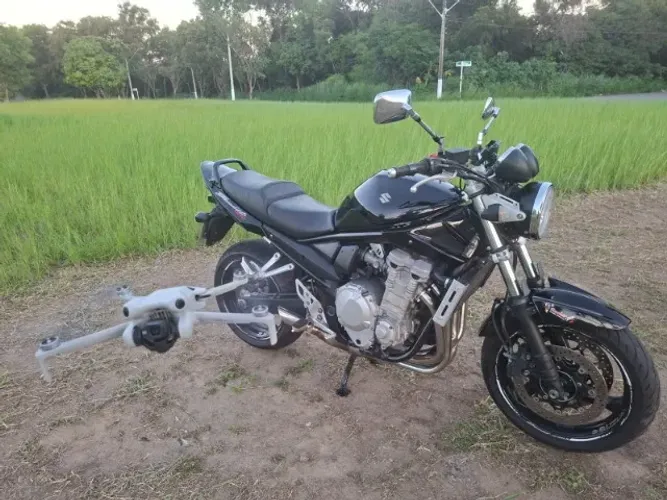 Motos Suzuki Bandit N-1250 no Brasil