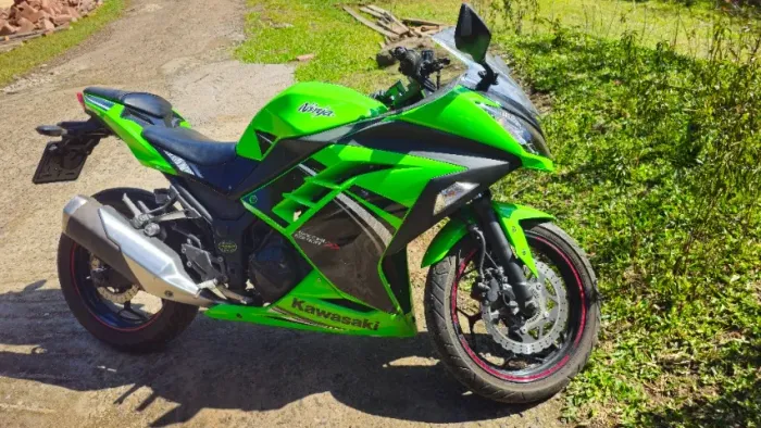 Motos Kawasaki Ninja 300 no Brasil