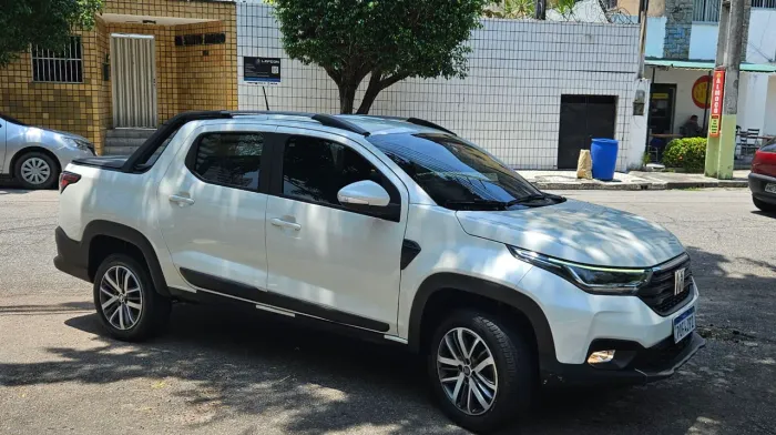 Fiat Strada Volcano 1.3 Flex 8V CD Usados e Novos
