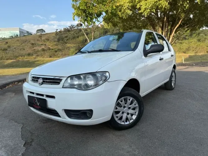 Fiat Palio Celebration 1.0 Fire Flex 8V 4P Usados e Novos
