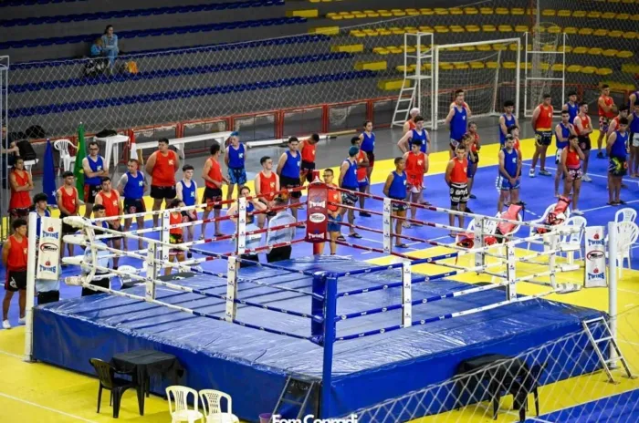 "ringue de boxe" no Brasil