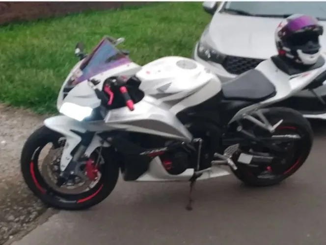 Motos Honda CBR 600 RR no Brasil