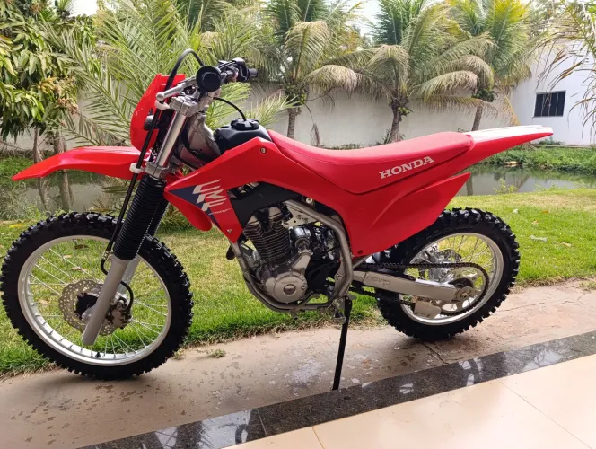 Motos Honda CRF 2025 no Brasil