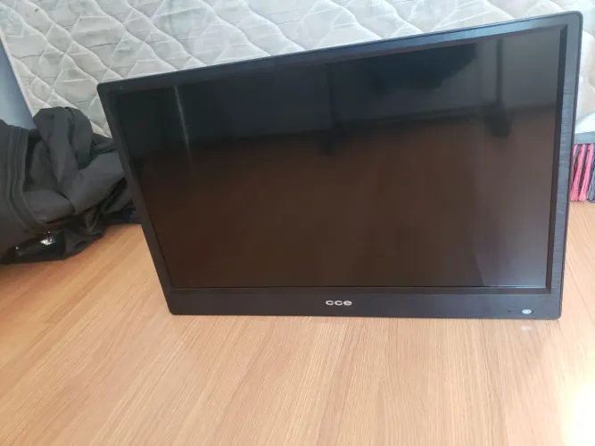 "tv de 28 polegadas" - TVs no Brasil