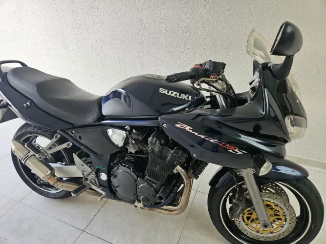 Motos Suzuki Bandit 1200s no Brasil