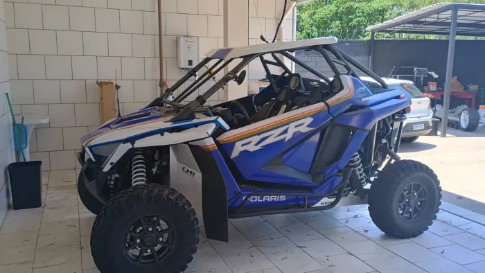 Motos Polaris RZR no Brasil
