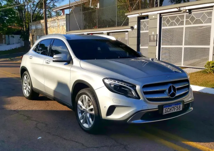 Mercedes-Benz GLA-200 2016 Usados e Novos